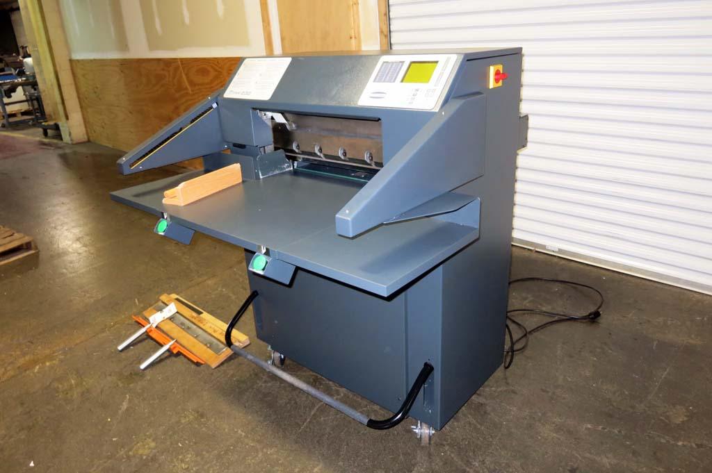 Lot #25: 2007 Challenge Titan 230 - 23" Programmable Paper Cutter ...
